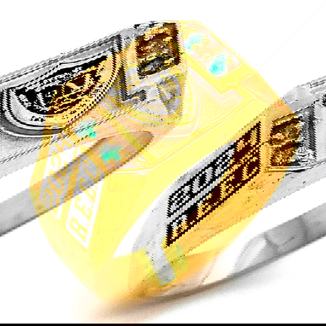 Anillo (graduación) en oro amarillo – DGjoyeros